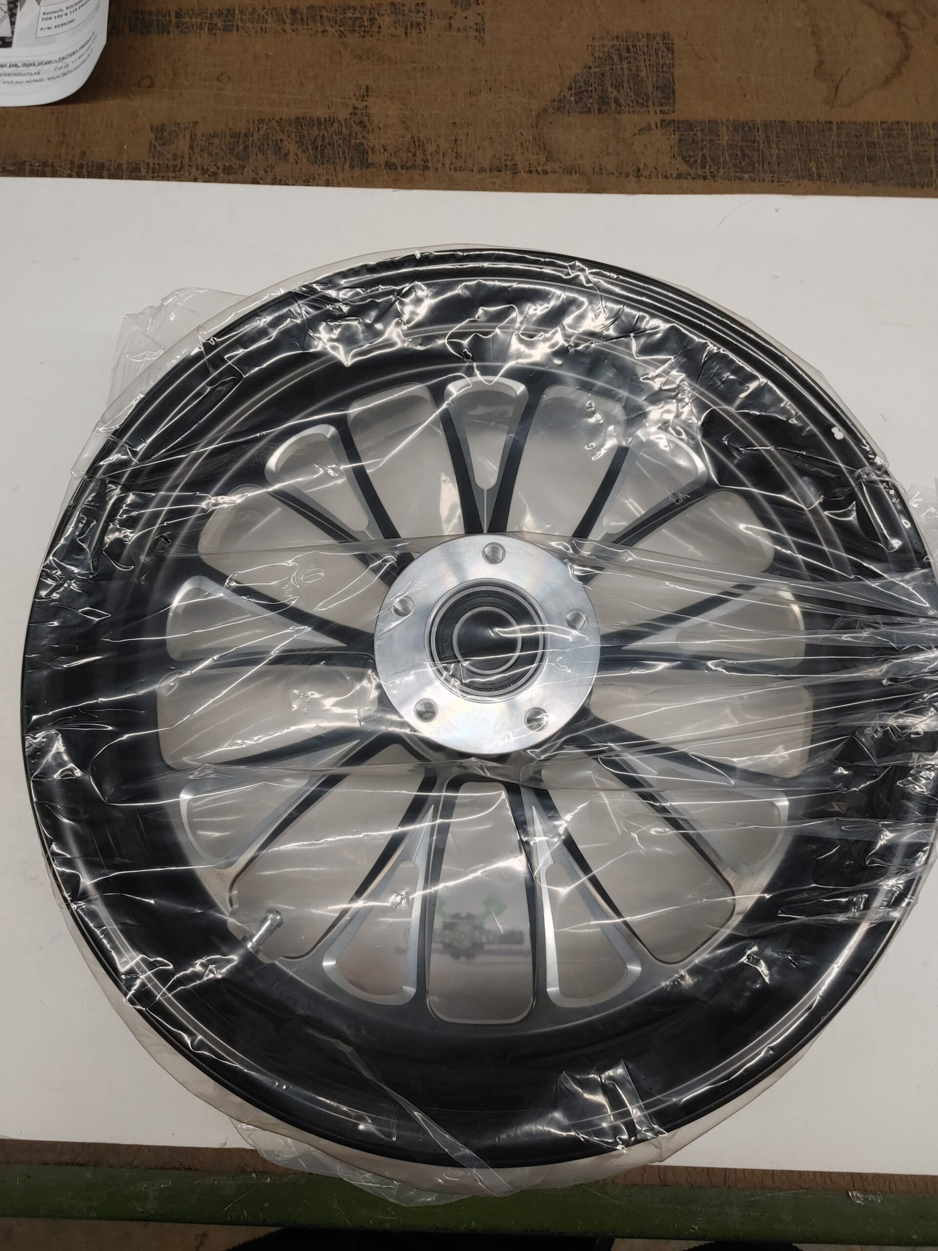 ULTIMA WHEEL MANHATTAN BK RR 16X3.5 37-672 - Factory Products - Harley ...