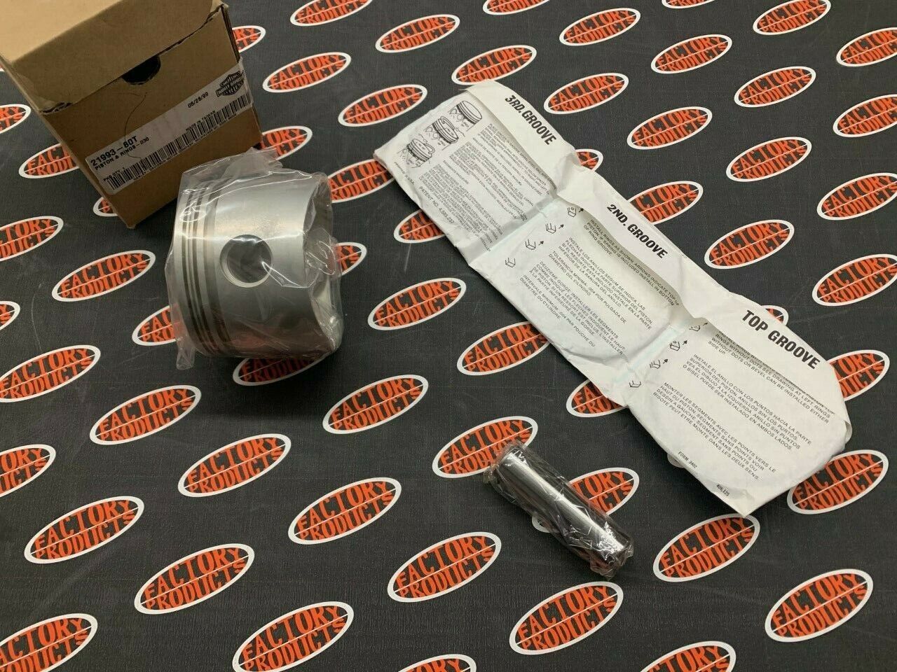 GENUINE HARLEY DAVIDSON PISTON & RINGS - 030, 21993-80T - Factory Products